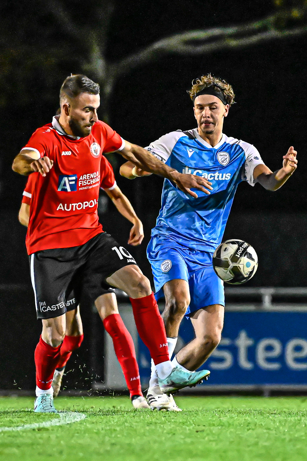 Futtball-Championnat: Stroossen no Victoire géint de Racing virleefeg ...