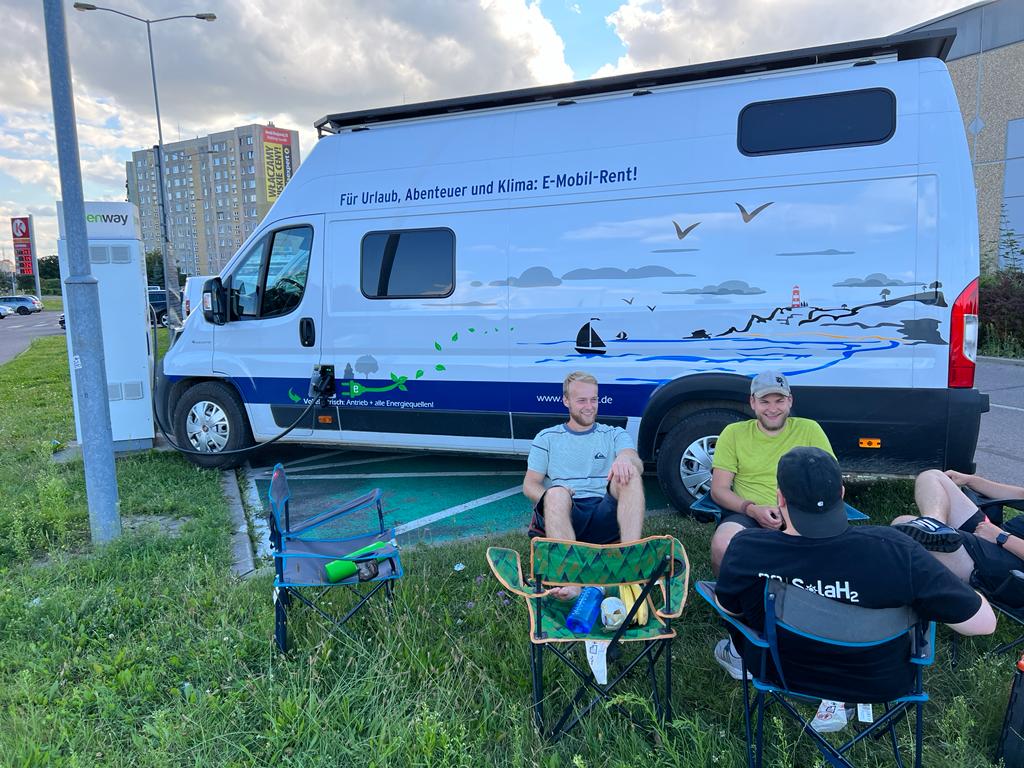 Automag um Radio: Trans-Afrika Projet mam Camper (15. September 2022)