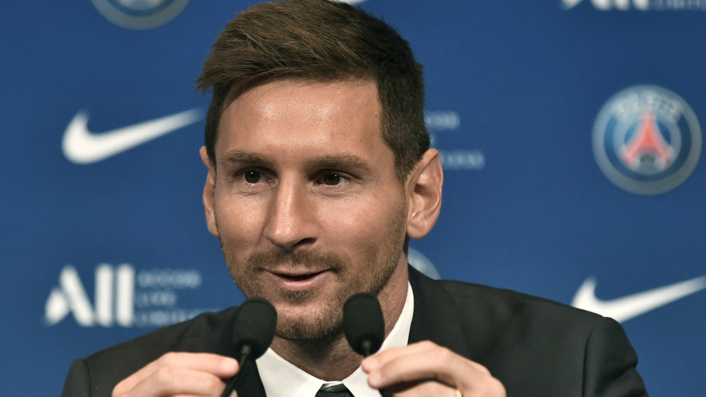 "En neien Diamant zu Paräis": Lionel Messi bei PSG offiziell virgestallt