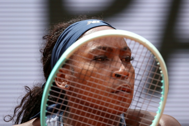 Straight sets: Gauff shrugs off forgotten racquets to reach French Open ...