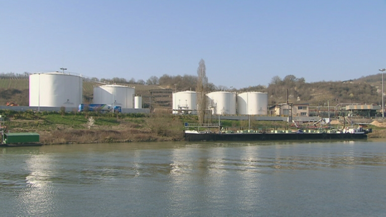 Am Fall vu lokaler Versuergungskris: Pëtrol-Sécherheetsstock geet och ...