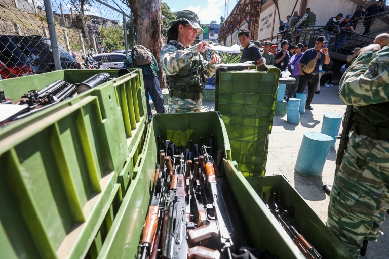 Unspecified crimes: Venezuela arrests two Americans, five other ...