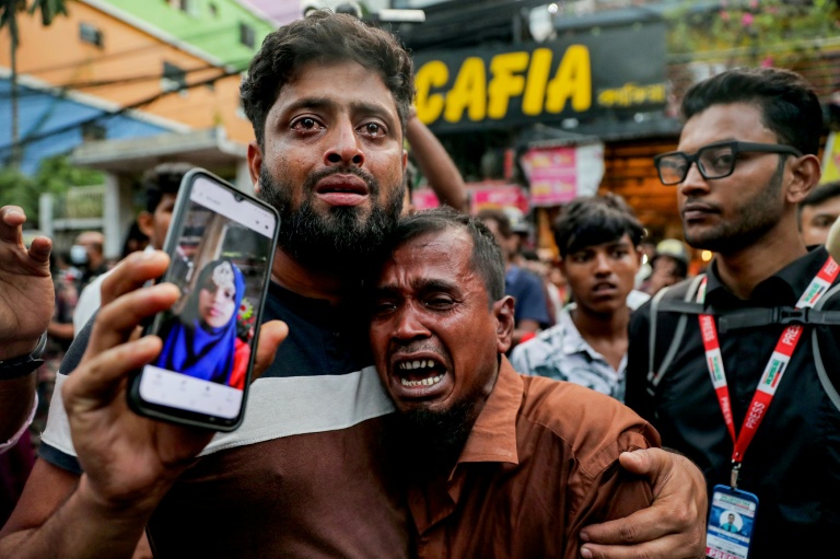 Chemical and garments factory: Bangladesh factory blaze kills at least ...