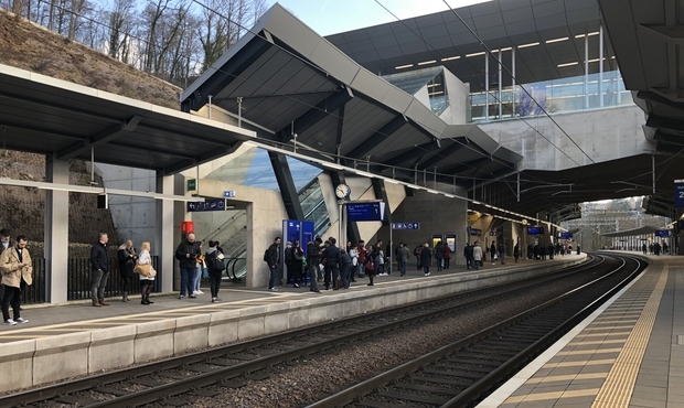 Perturbations sur les rails: Rupture d'une voie entre Dommeldange et ...