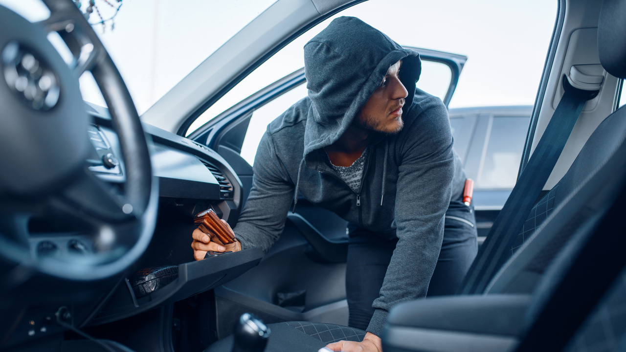 Police report: Car break-ins and drink driving incidents - RTL Today