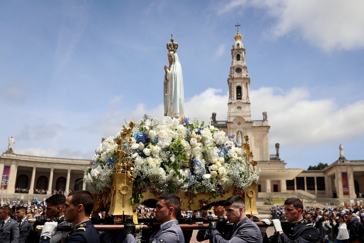 Portugal: 200.000 pèlerins ont rejoint le sanctuaire de Fatima - RTL Infos