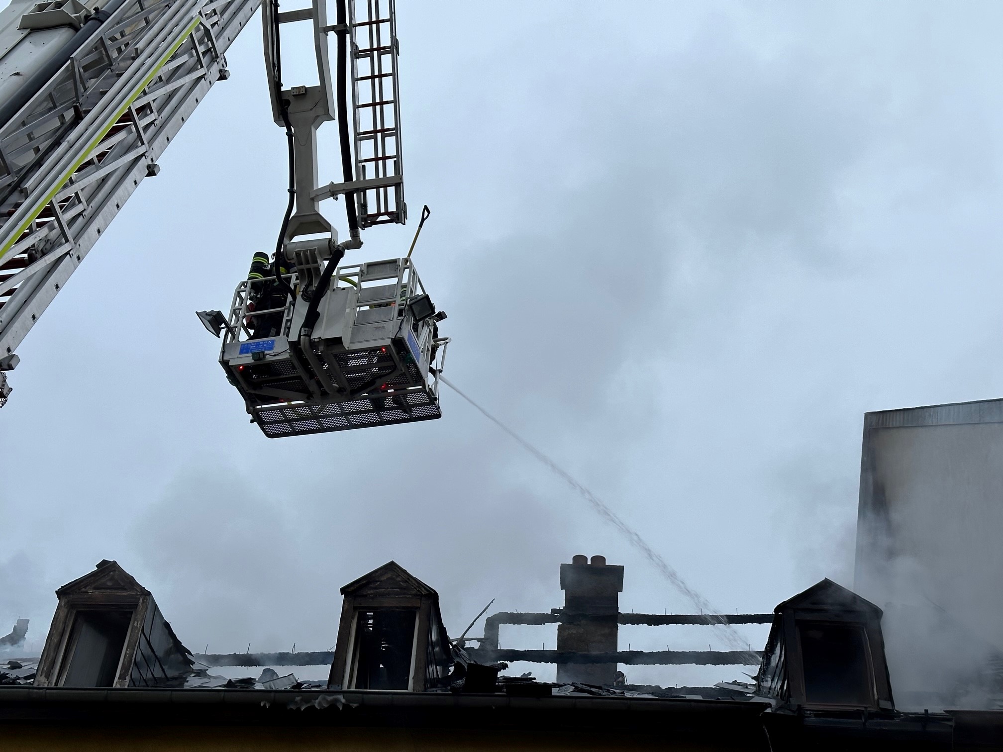 Incendie mortel à Kayl (6.12.22) - RTL Infos