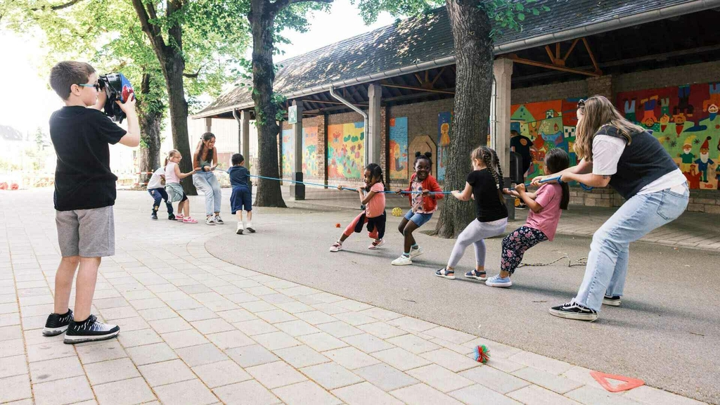 'Screen-Life Balance': New school initiative encourages learning ...