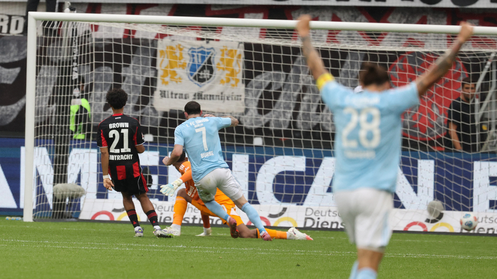 Den Iwwerbléck vum internationale Futtball: Union Berlin gewënnt ...