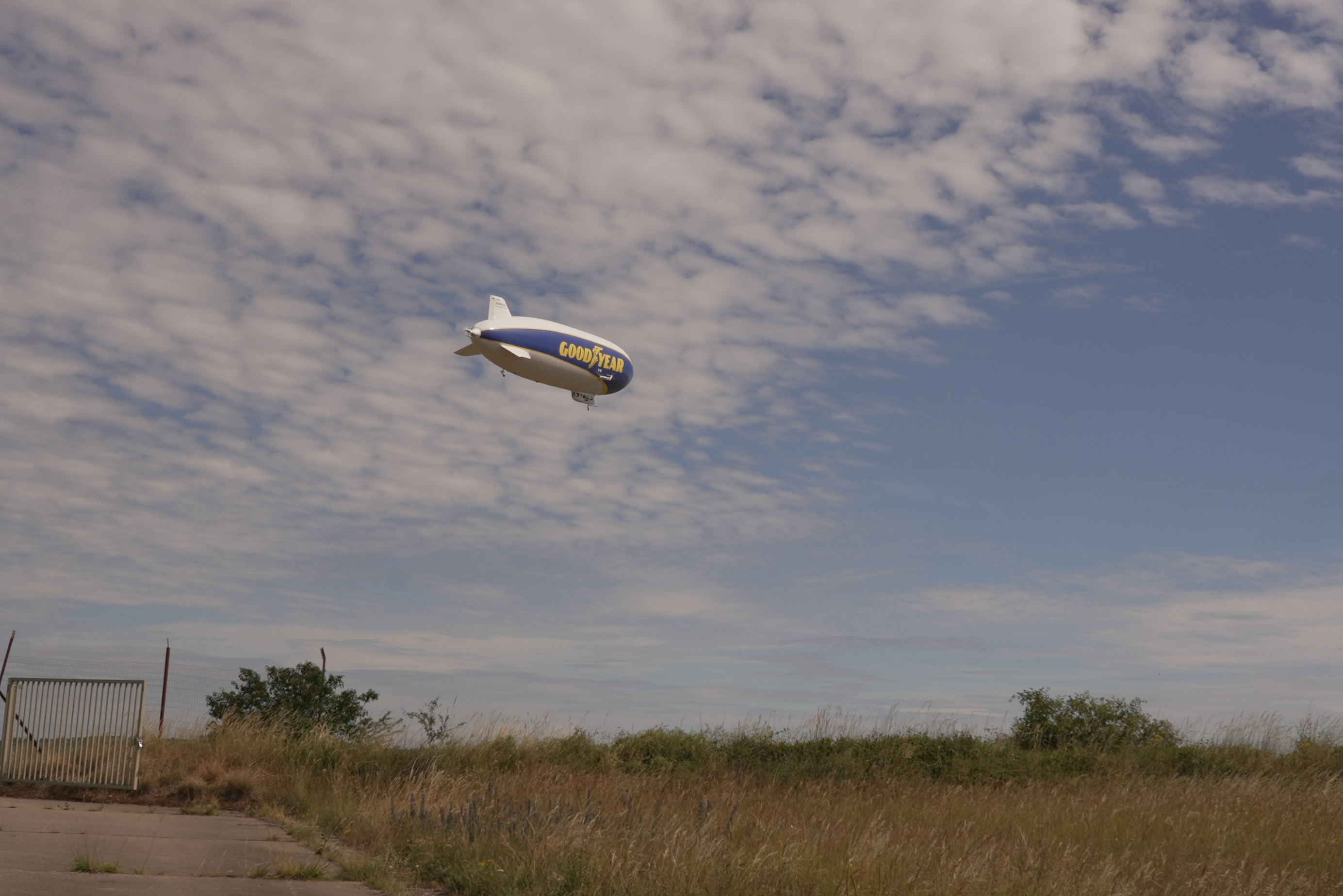 De retour dans le ciel européen: Le Blimp Goodyear a survolé le ...