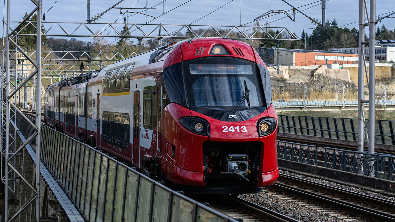 Méi Plaze fir d'Passagéier: Nei Coradia-Zich elo och op der Streck ...