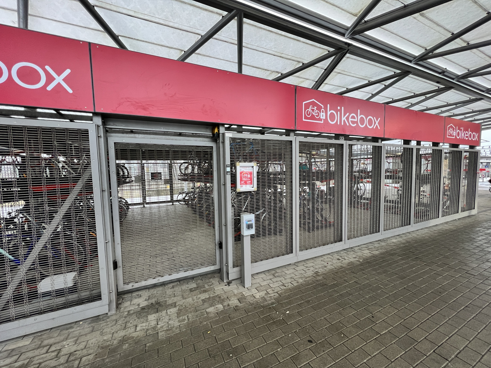 Secure bicycle parking: 'Mbox' rebrands as 'Bikebox' as CFL takes over ...