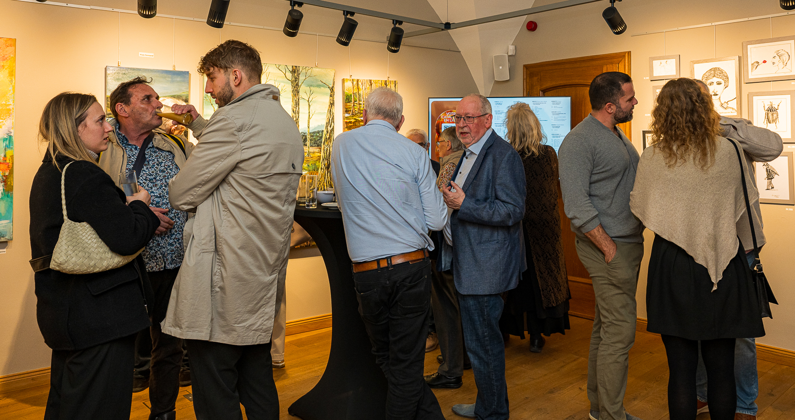 Kiermes Expo an der Maison Schauwenburg zu Bartreng (13.11.25) - RTL ...