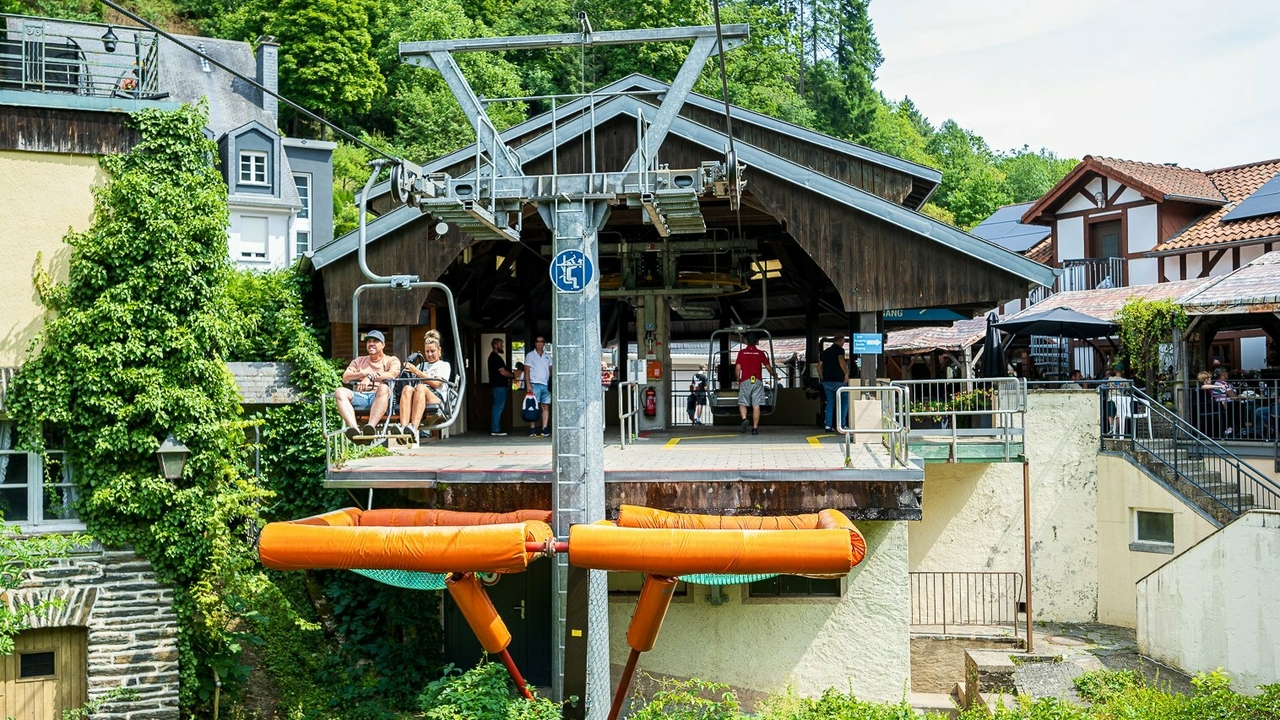 80,000 visitors each season: Vianden chairlift celebrates 70 years as ...