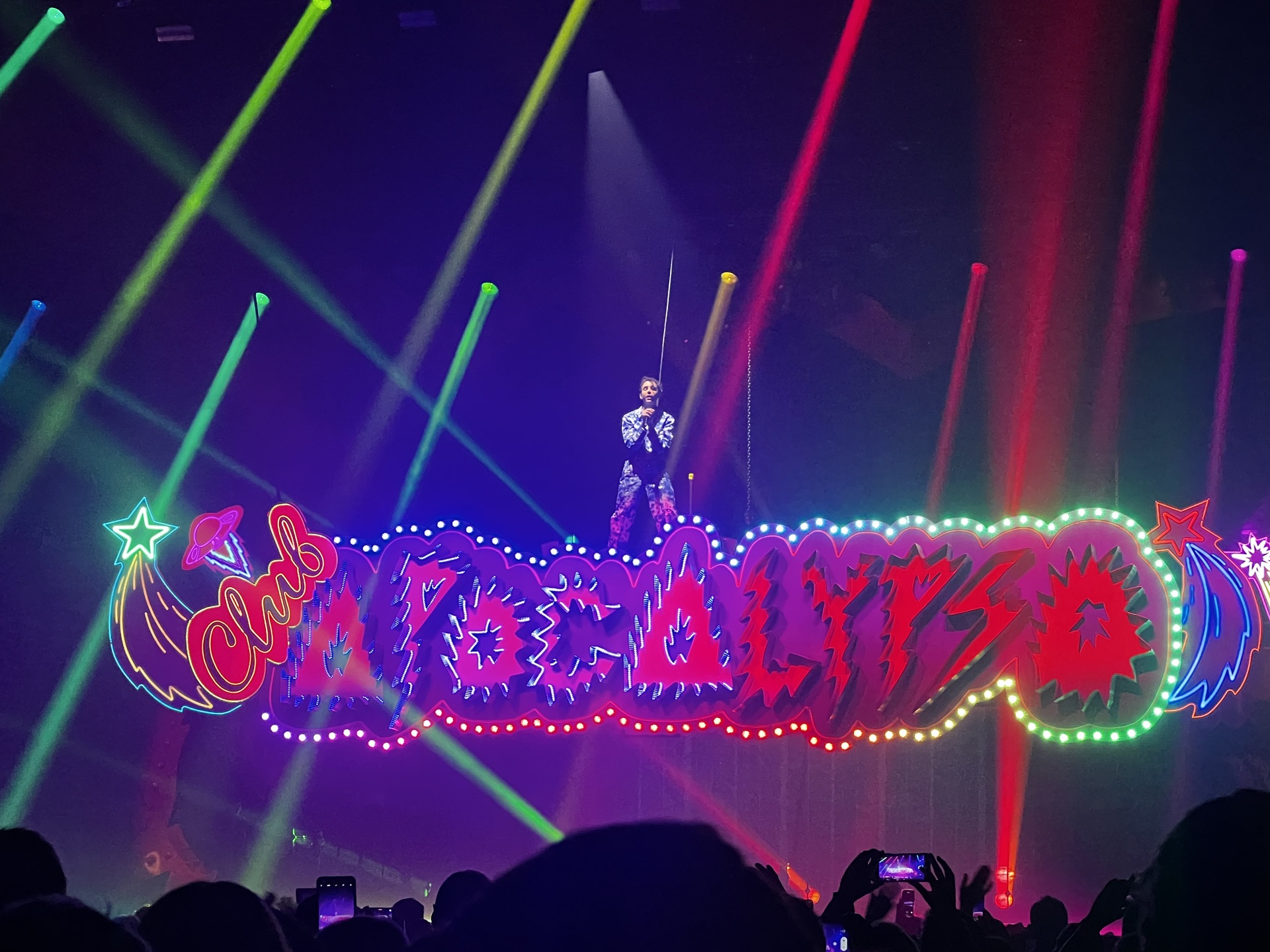 Mika dazzles Rockhal: Dancing, singing and jumping for joy