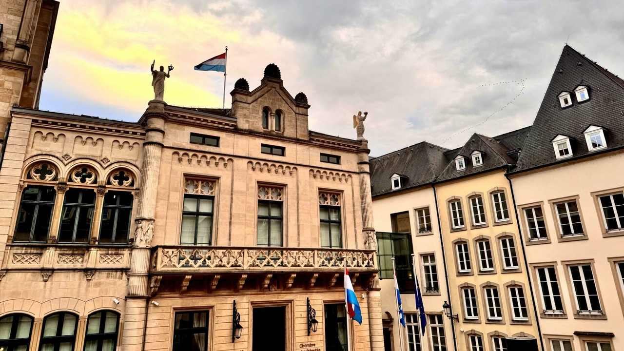 Le prix de la démocratie: Combien coûte le fonctionnement de la Chambre ...