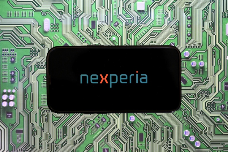Row de-escalation: Nexperia chip exports resuming: German auto supplier ...