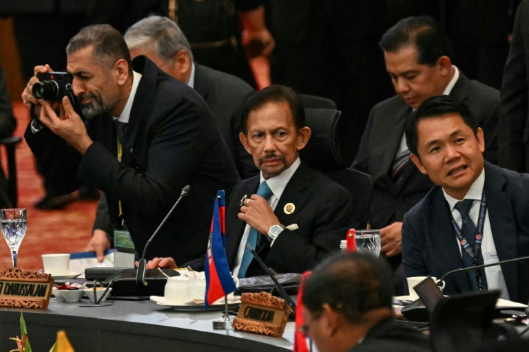 Also one of the richest: Sultan Hassanal of Brunei, the world's longest ...