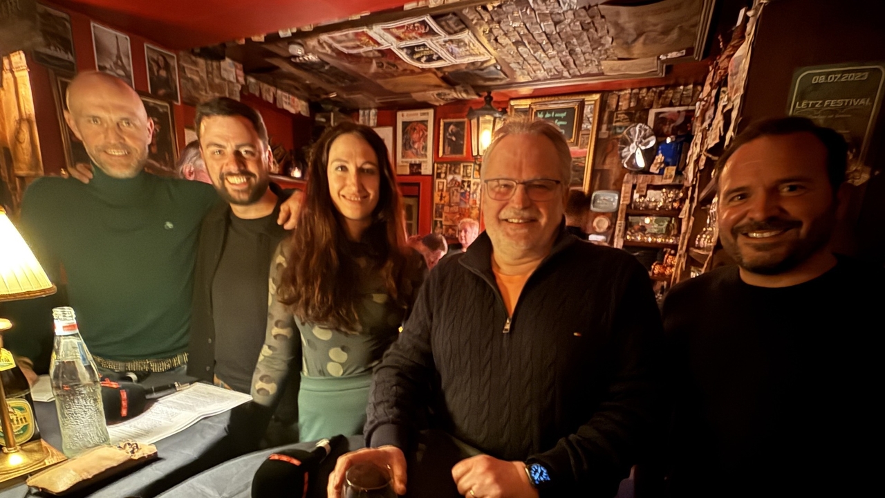 Ëmmer um 17.10 Auer: RTL-Afterwork, den entspaanten Interview, dës Woch ...