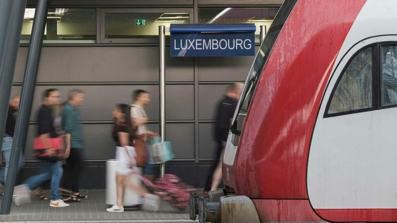 Record-breaking year: CFL transports 28.7 million passengers in 2023 ...