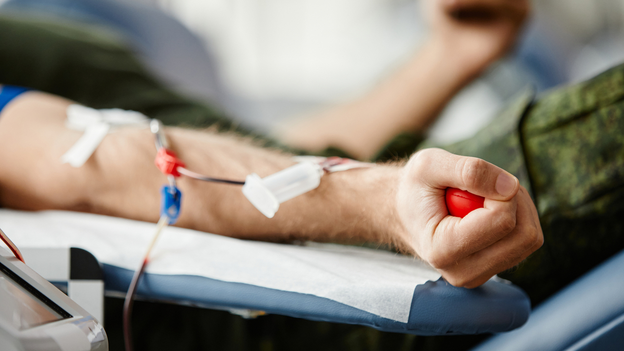 Bei der Croix Rouge nogefrot: Bluttspenden als homosexuelle Mann - RTL ...