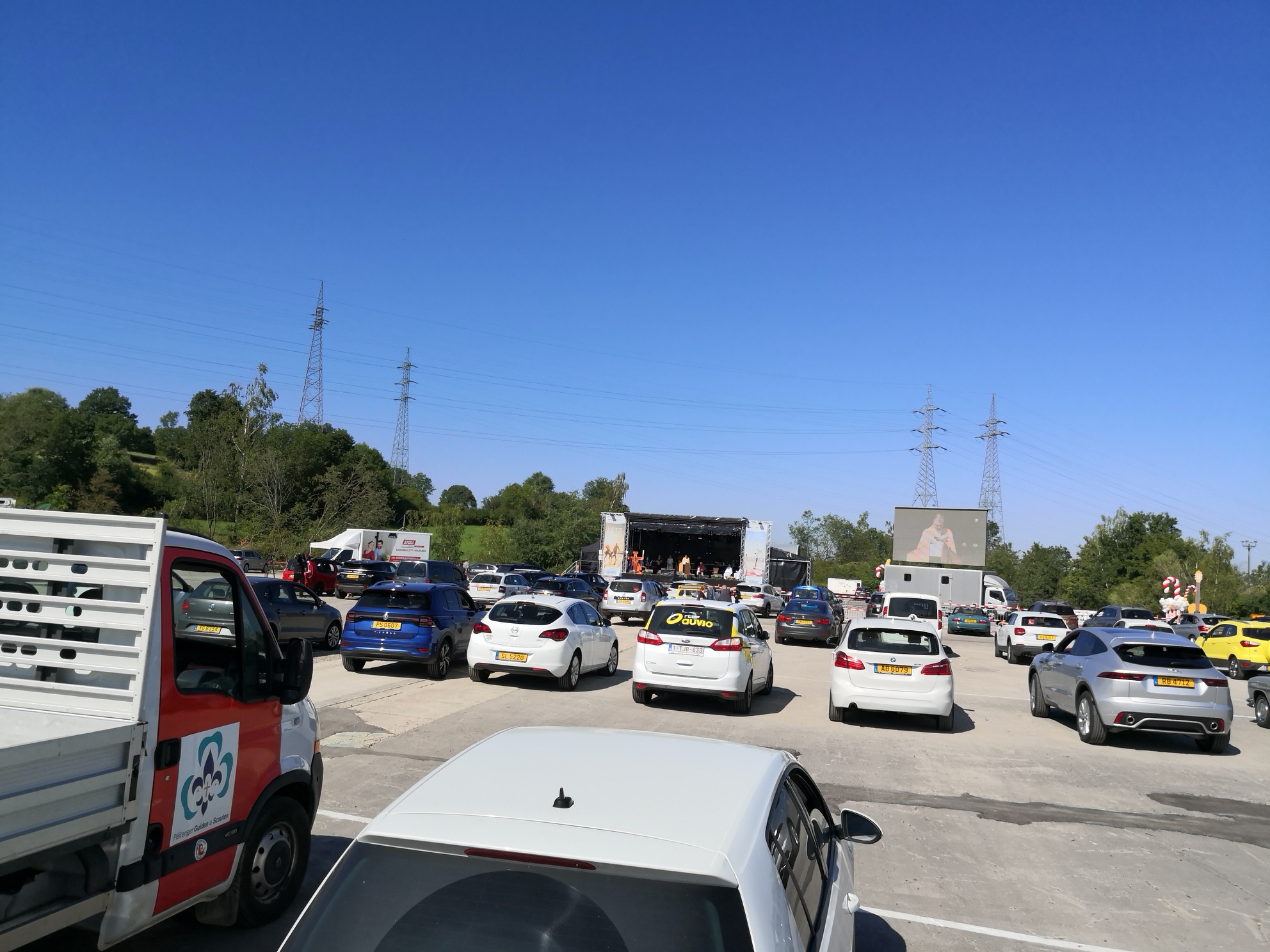 Nationalfeierdag 2020: Drive-in Te Deum zu Péiteng (23.6.20) - RTL ...