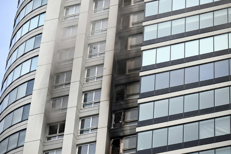 No deaths reported: Dozens evacuated as fire breaks out in 50-floor ...