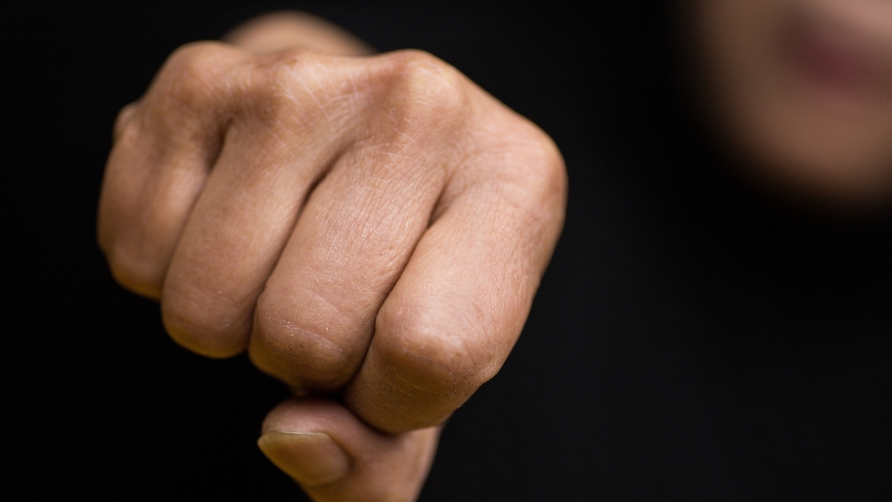 One injured with a stone: Police break up fights in Käerjeng and ...