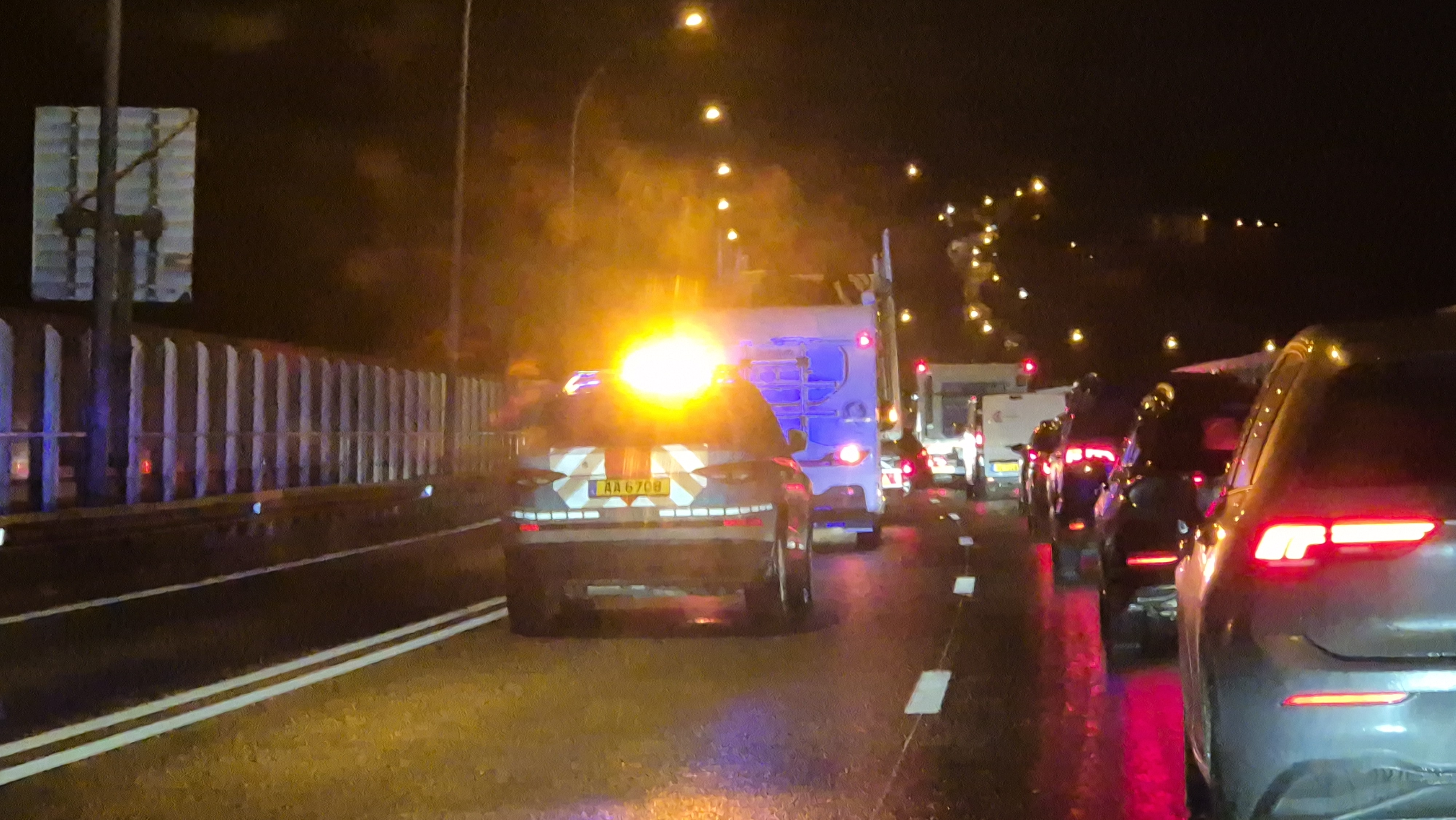 Circulation compliquée: Une voiture et un camion accidentés ce matin ...