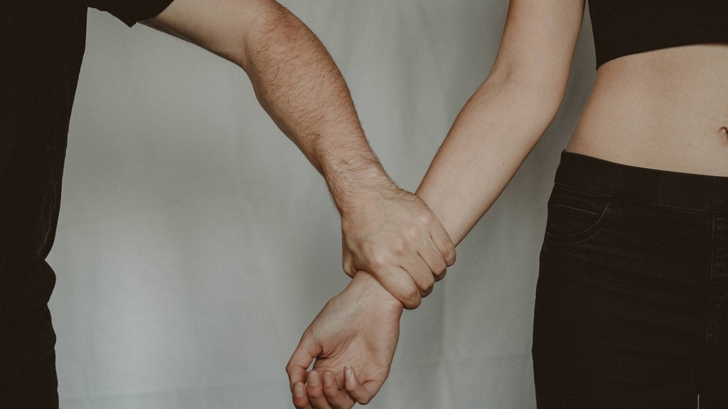 "Lët'z say no to violence against women": Lancement vun der Orange Week ...