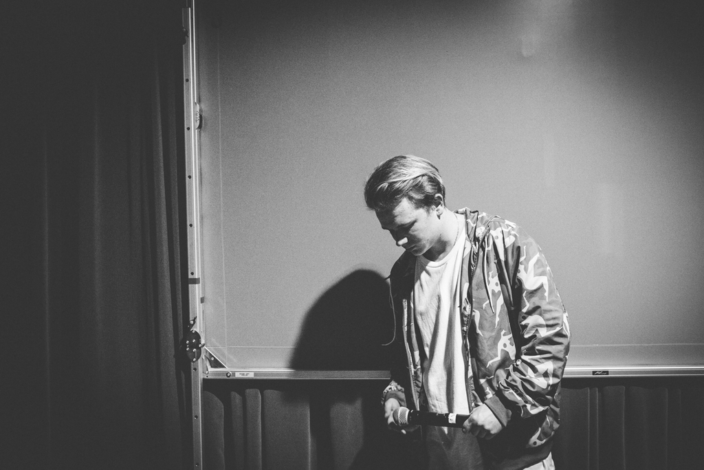 Maz is on the road: Luxembourg star announces 'Sleepwalker Tour 2019 ...