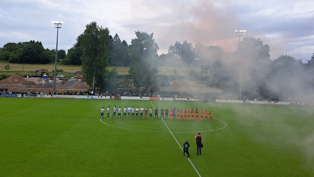 Futtball Barragematch: Wëntger steigt no spektakulärer Victoire géint ...