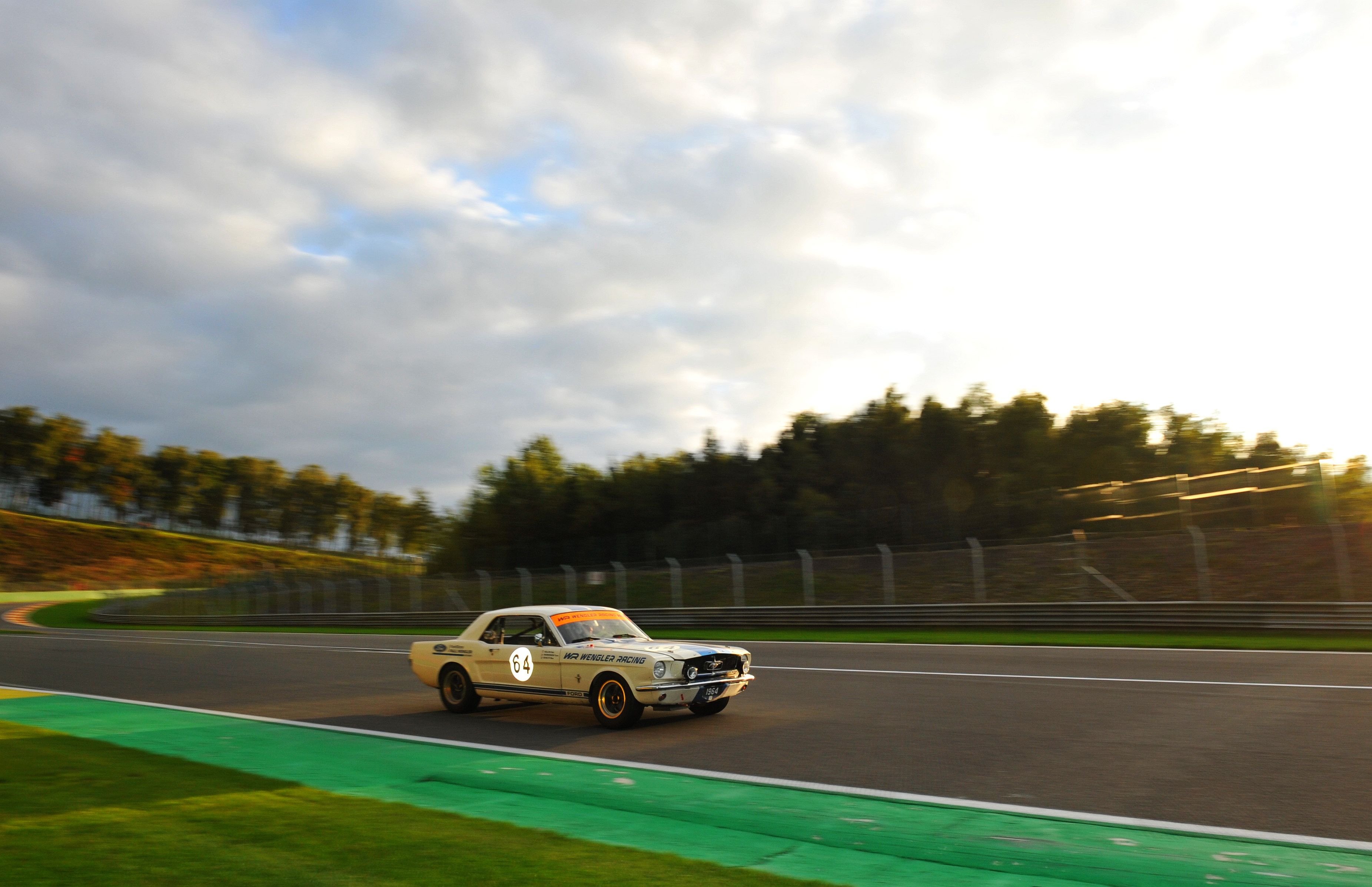 Spa Six Hours: Gléck an Ongléck fir d'Lëtzebuerger zu Francorchamps ...