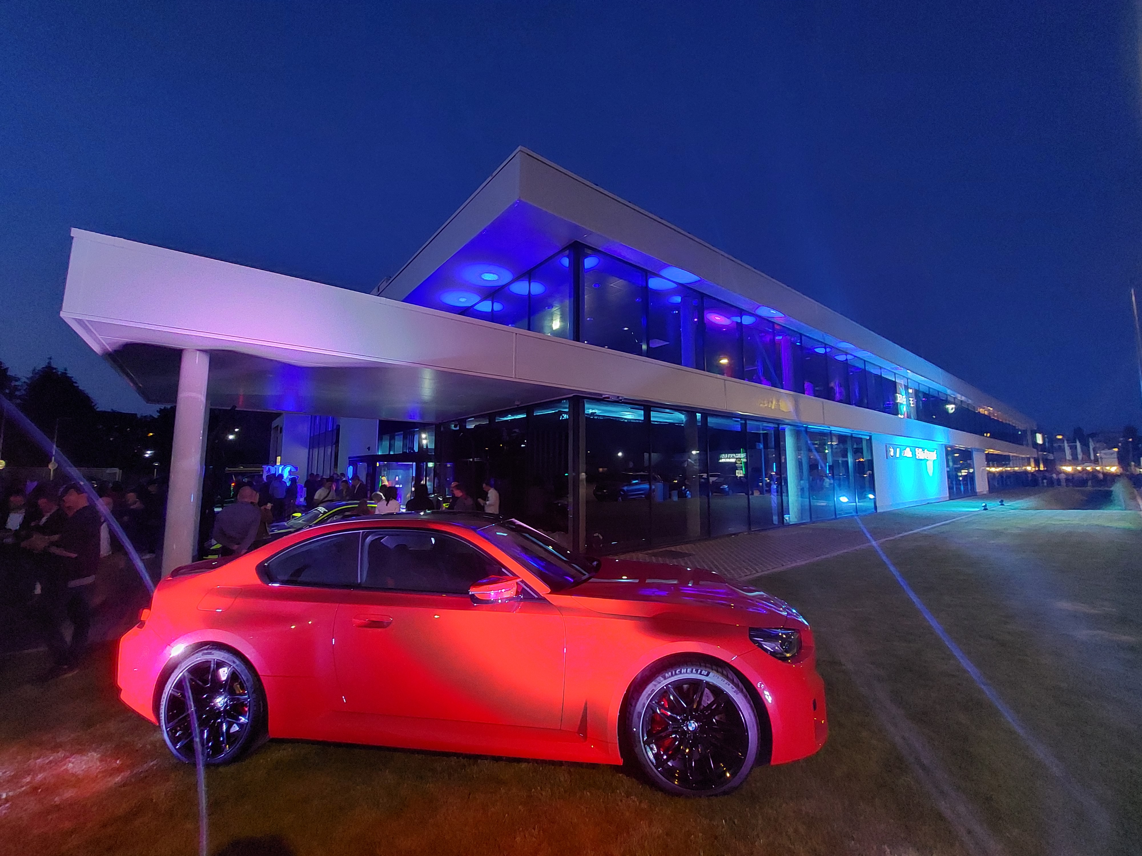 Automag vum 29. Mee 2023: BMW i5 als Weltpremière zu Lëtzebuerg