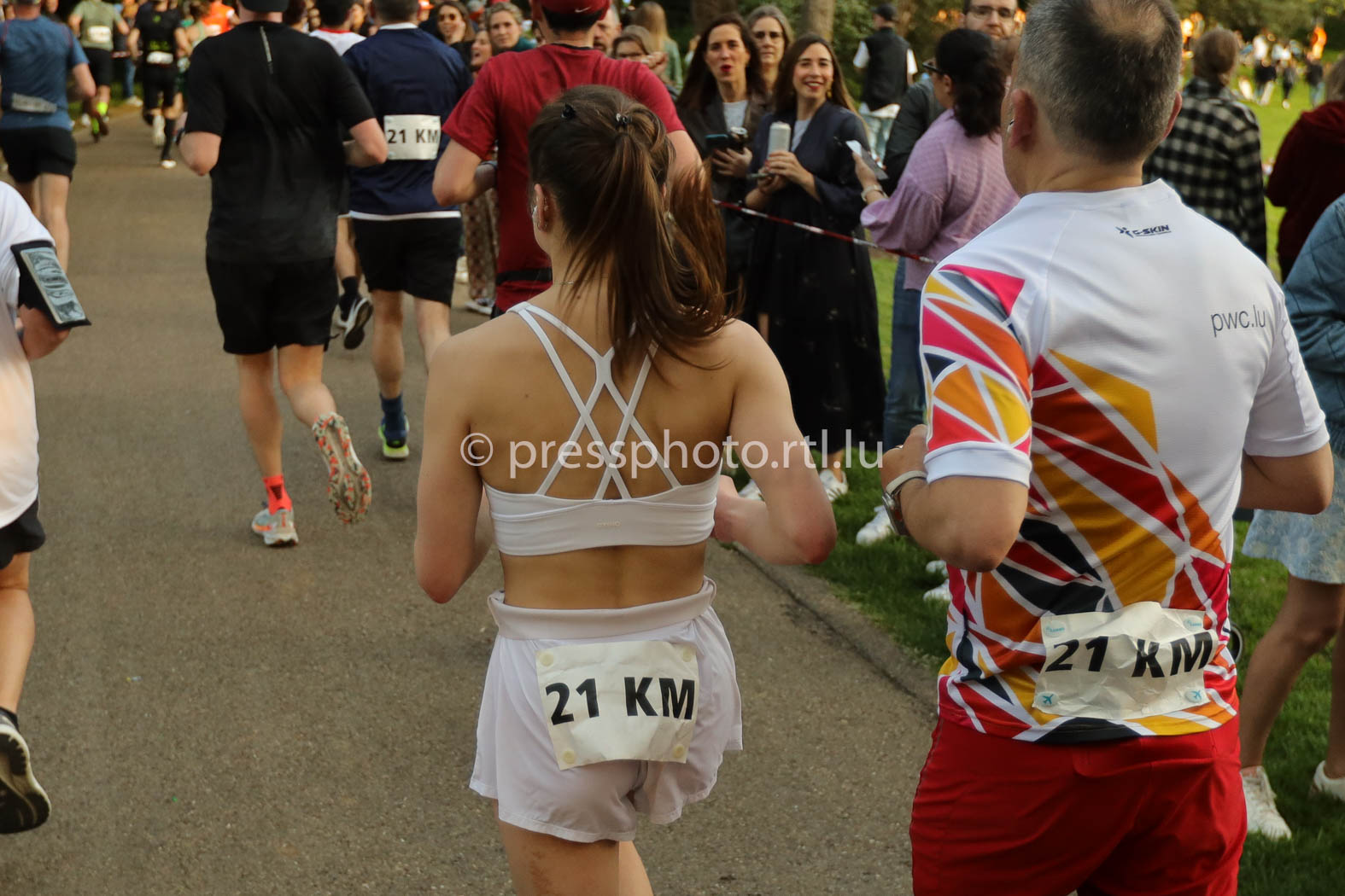 In pictures: Kenyan runner Erick Kiptoo wins 16th edition of ING Night ...
