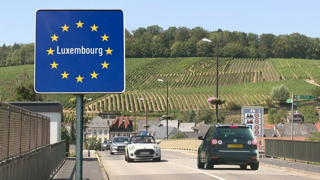 Up To Double Report Details Luxembourg S Salary Pull For French Cross