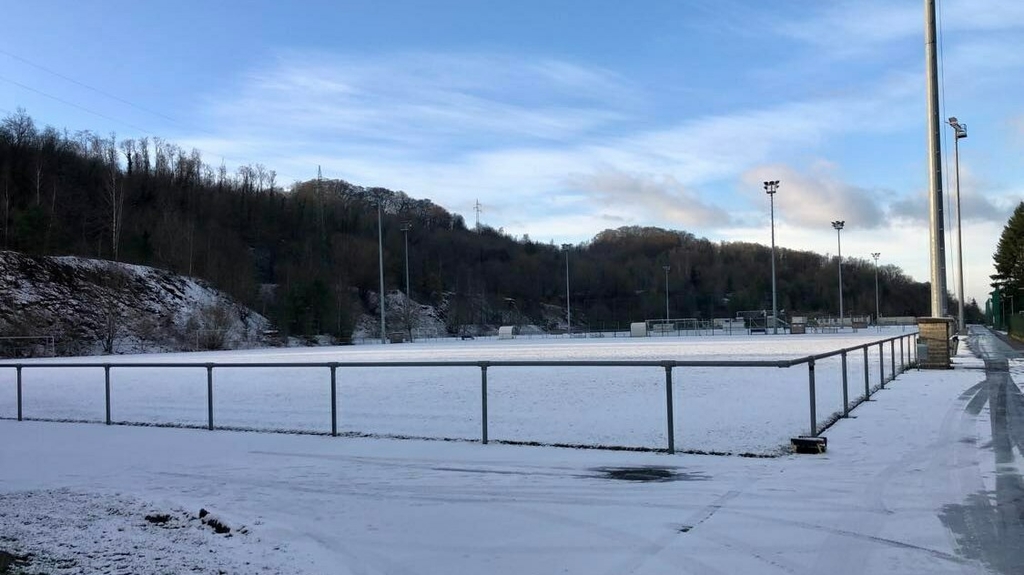 Attaque au couteau: Un mort sur le terrain d'entraînement de la ...