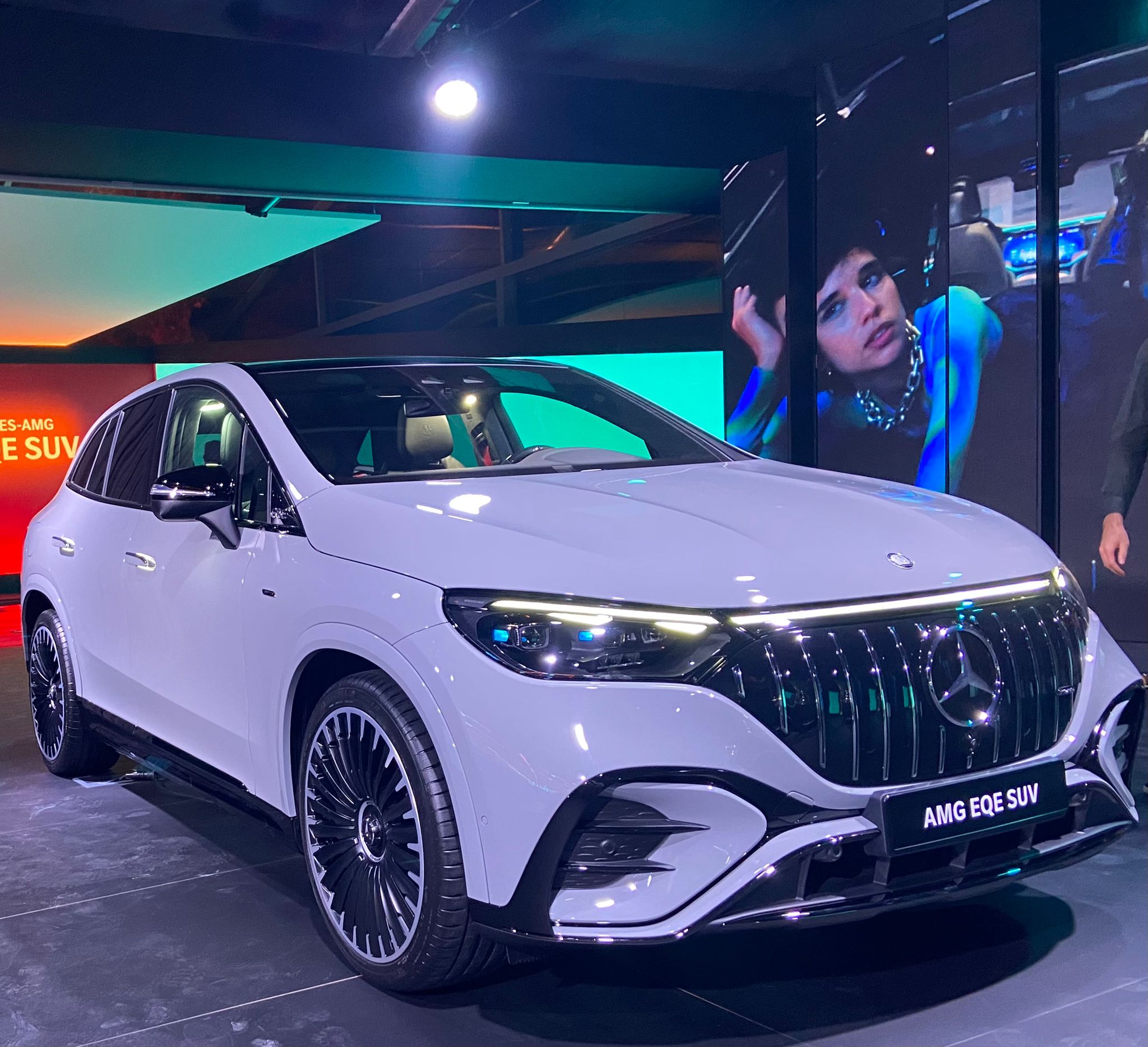 Automag vum 20. Oktober 2022: Weltpremière vum Mercedes EQE SUV