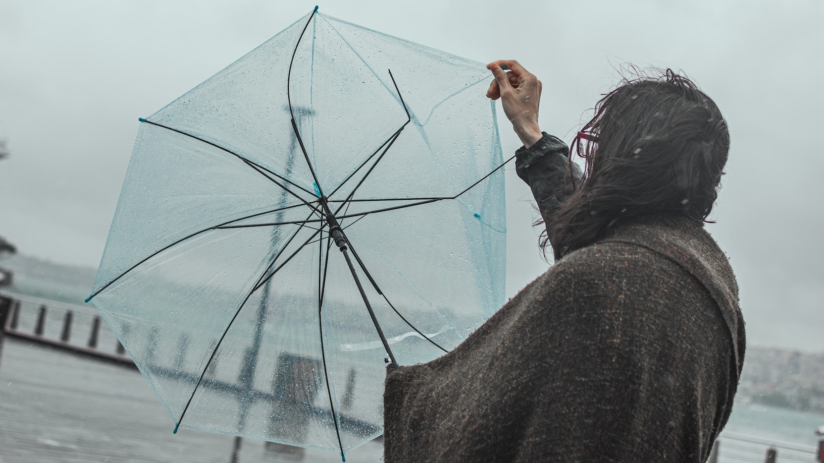Weather & Traffic: Sunday 19 February - Another windy, rainy day - RTL ...