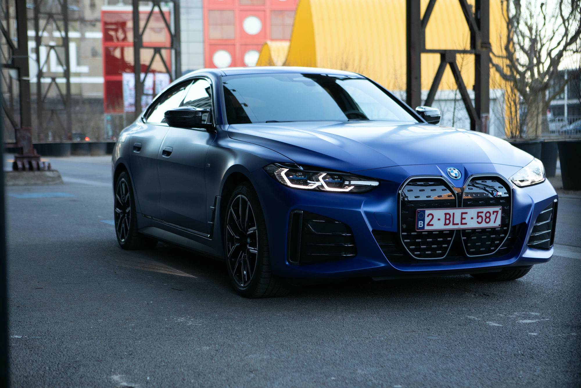 Automag um Radio: BMW i4 M50 (11. Abrëll 2022)