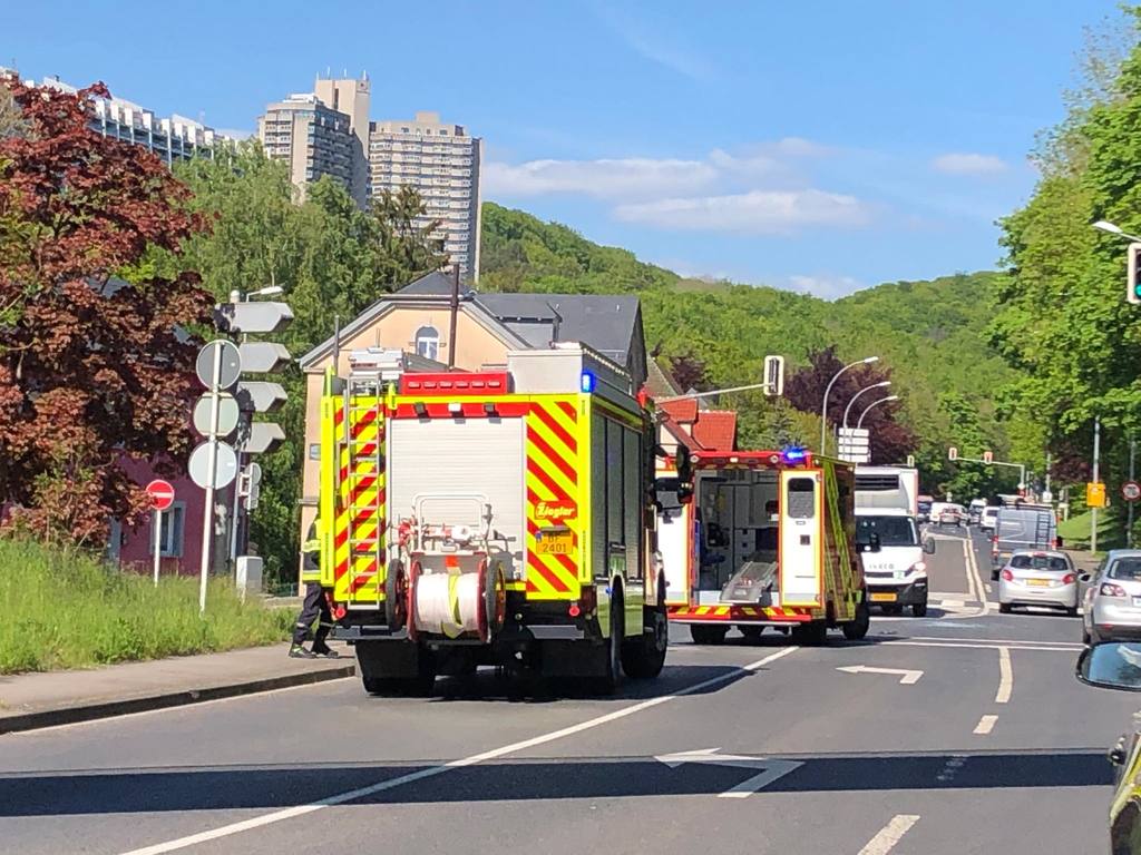 Un motard renversé: Accident à Dommeldange avec délit de fuite - RTL Infos