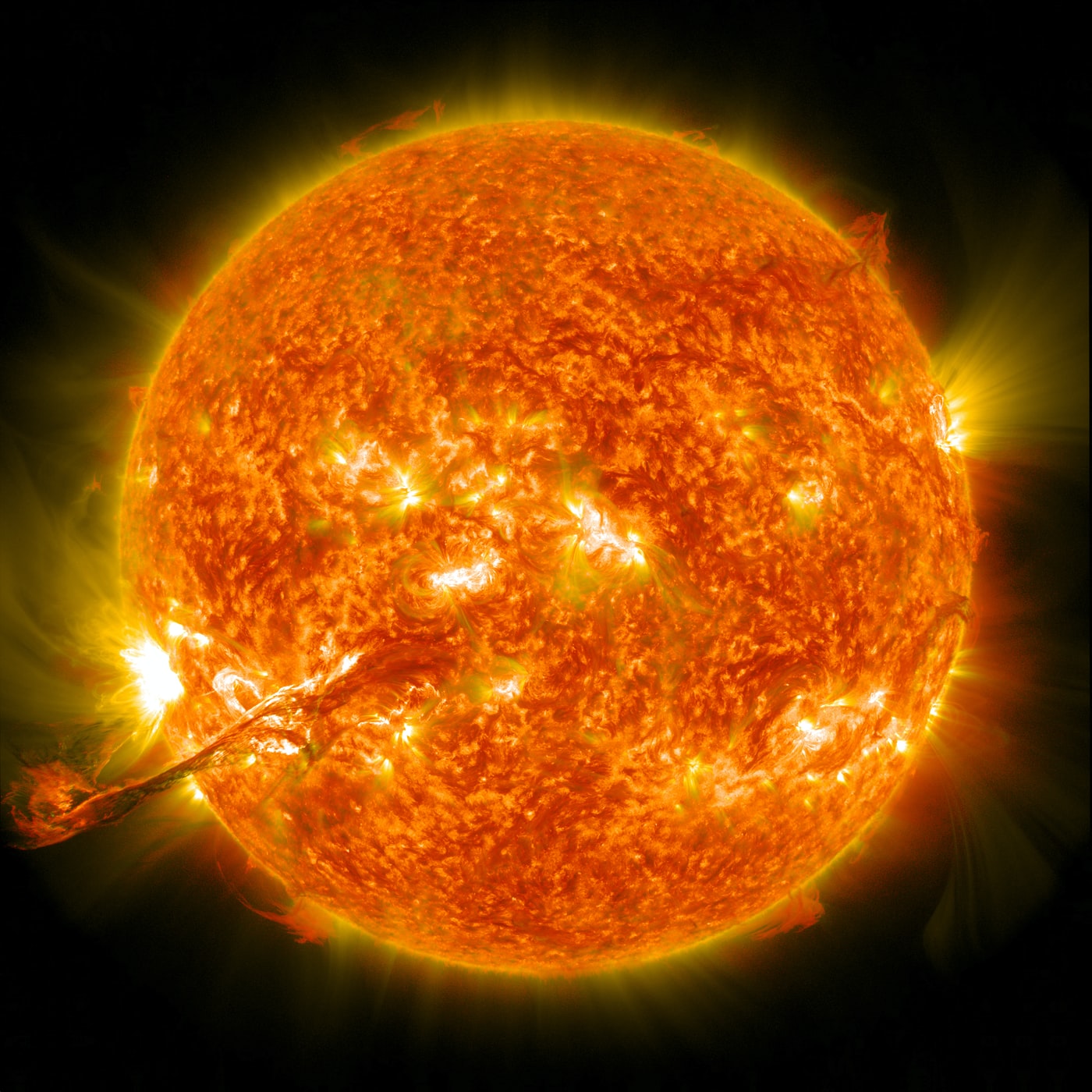 Astronomy: The Sun - RTL Today