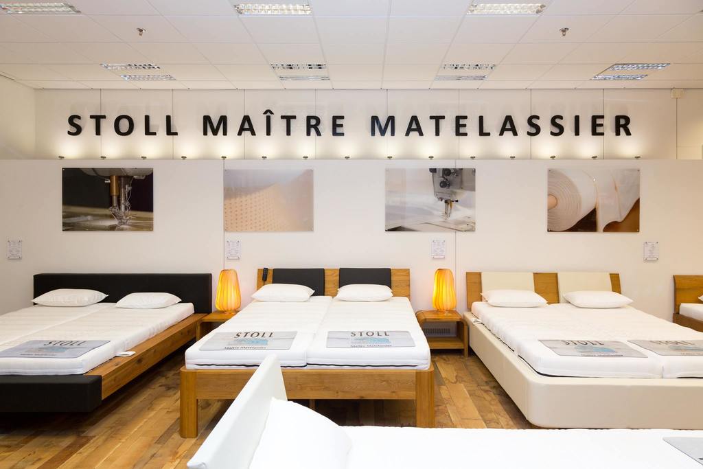 Maacht dëse Weekend nach eng gutt Affär:: Solde beim Stoll Mâitre ...