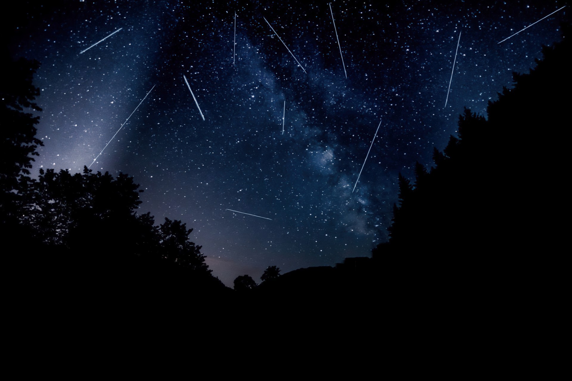 Fleeting visit: Asteroid zooming past Earth on Saturday visible to ...