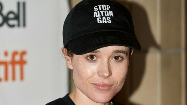 E puer Méint nom Outing: Elliot Page als éischten Transgender-Mann um ...