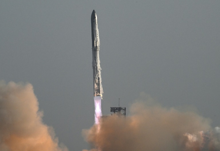 New window opens: SpaceX set for next Starship launch after fiery ...