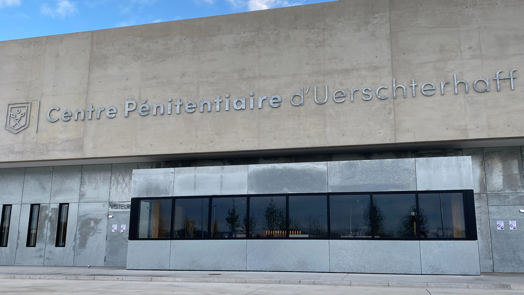 Un agent pénitentiaire est impliqué: Un trafic de drogues et de ...