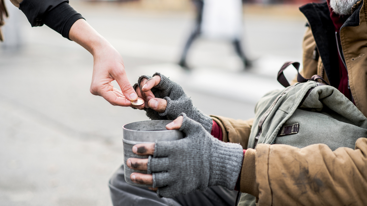 Fact Check: Is the act of simple begging prohibited by Luxembourg's ...