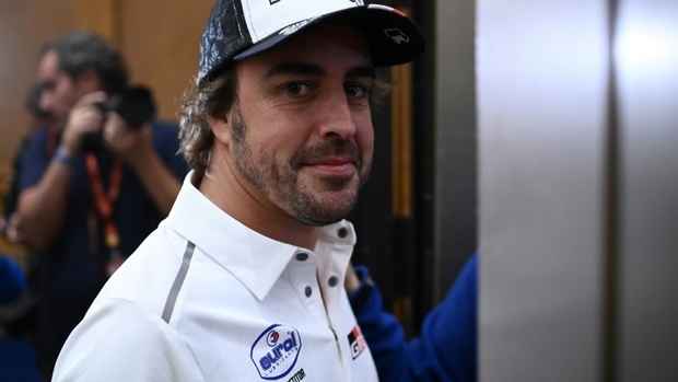 No Accident mam Vëlo: Fernando Alonso huet de Kifer gebrach - RTL ...