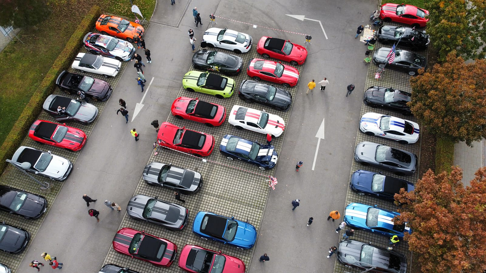 560 Autoe waren ausgestallt: Fënneft Editioun vum "Ford Mustang Meeting ...
